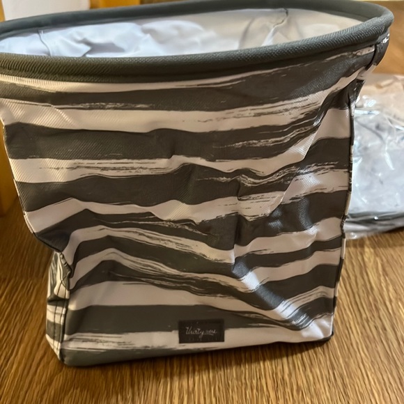 thirty-one | Storage & Organization | Thirty One Storage Bin | Poshmark